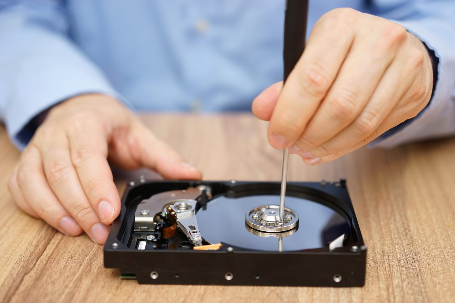 Best Solutions for Data Recovery from Hard Disk - Techchef Group